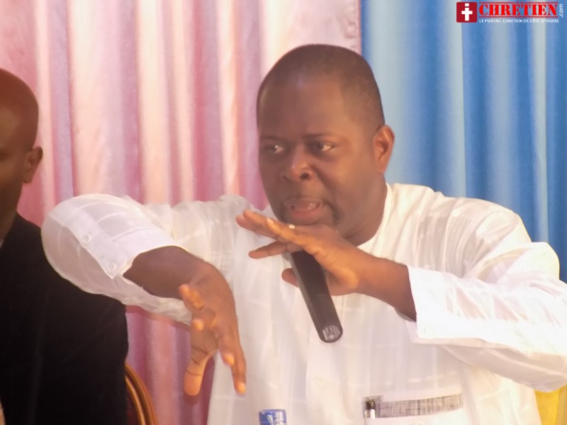 Christian Yankey : la politique est la première activité que Dieu ai ...