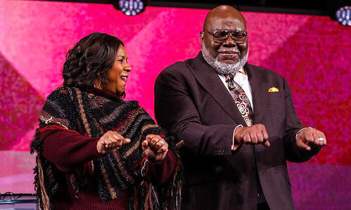 TD Jakes célèbre son 39e anniversaire de mariage avec sa femme Serita ...