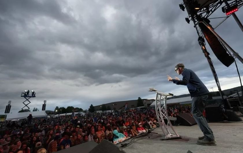 Evangélisation - Plus de 600 personnes acceptent Jésus dans une ...